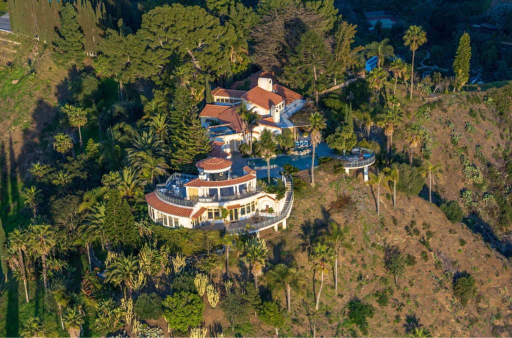 Behind the Scenes From Above: Aerial Views of Los Angeles Movie Studios ...