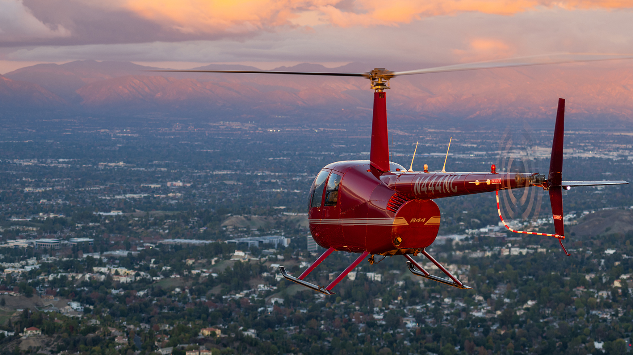 How to Turn Your LA Helicopter Tour Into a Celebration Group 3 Helicopters